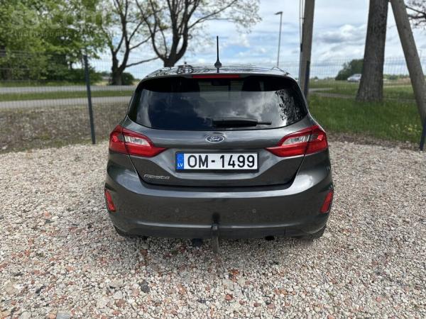 Grey Ford Fiesta 2018 in Cesis, with an engine capacity of 1.00 L and mileage of 0 thousand km for 6900 €, photo 5 on AUTOMOTO.COM.LV