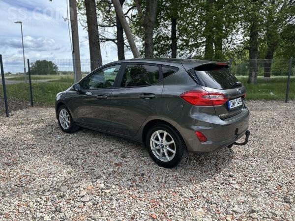 Grey Ford Fiesta 2018 in Cesis, with an engine capacity of 1.00 L and mileage of 0 thousand km for 6900 €, photo 6 on AUTOMOTO.COM.LV