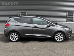 Pelēks Ford Fiesta 2018 Rīga, ar dzinēja tilpumu 1.00 L un nobraukumu 156 tūkst. km par 8900 €, foto 7 vietnē AUTOMOTO.COM.LV