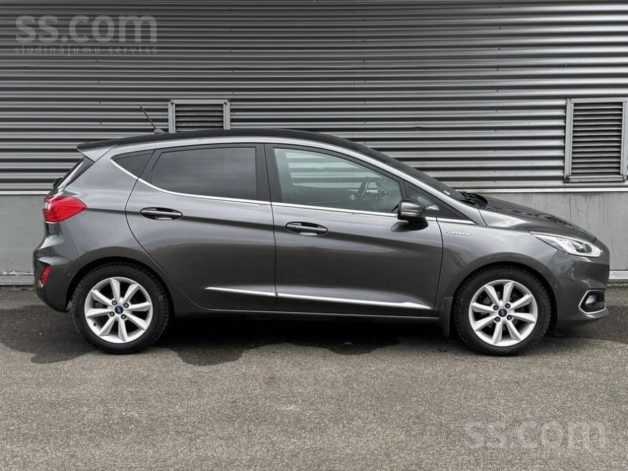 Pelēks Ford Fiesta 2018 Rīga, ar dzinēja tilpumu 1.00 L un nobraukumu 156 tūkst. km par 8900 €, foto 7 vietnē AUTOMOTO.COM.LV