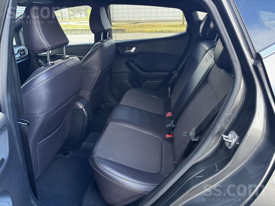Pelēks Ford Fiesta 2018 Rīga, ar dzinēja tilpumu 1.00 L un nobraukumu 156 tūkst. km par 8900 €, foto 12 vietnē AUTOMOTO.COM.LV