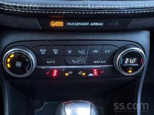 Pelēks Ford Fiesta 2018 Rīga, ar dzinēja tilpumu 1.00 L un nobraukumu 156 tūkst. km par 8900 €, foto 20 vietnē AUTOMOTO.COM.LV