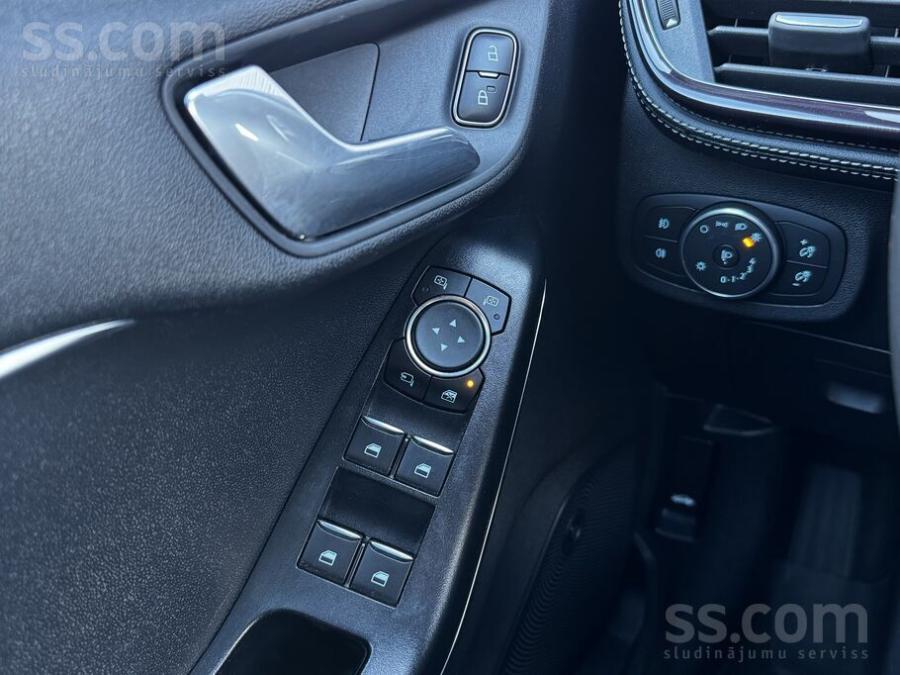Pelēks Ford Fiesta 2018 Rīga, ar dzinēja tilpumu 1.00 L un nobraukumu 156 tūkst. km par 8900 €, foto 27 vietnē AUTOMOTO.COM.LV