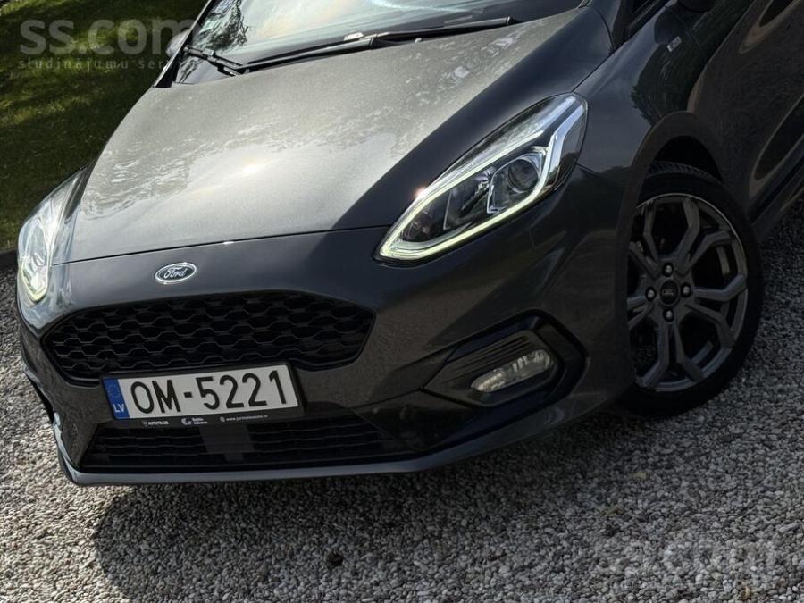Grey Ford Fiesta 2018 in Jurmala, with an engine capacity of 1.00 L and mileage of 0 thousand km for 7350 €, photo 4 on AUTOMOTO.COM.LV
