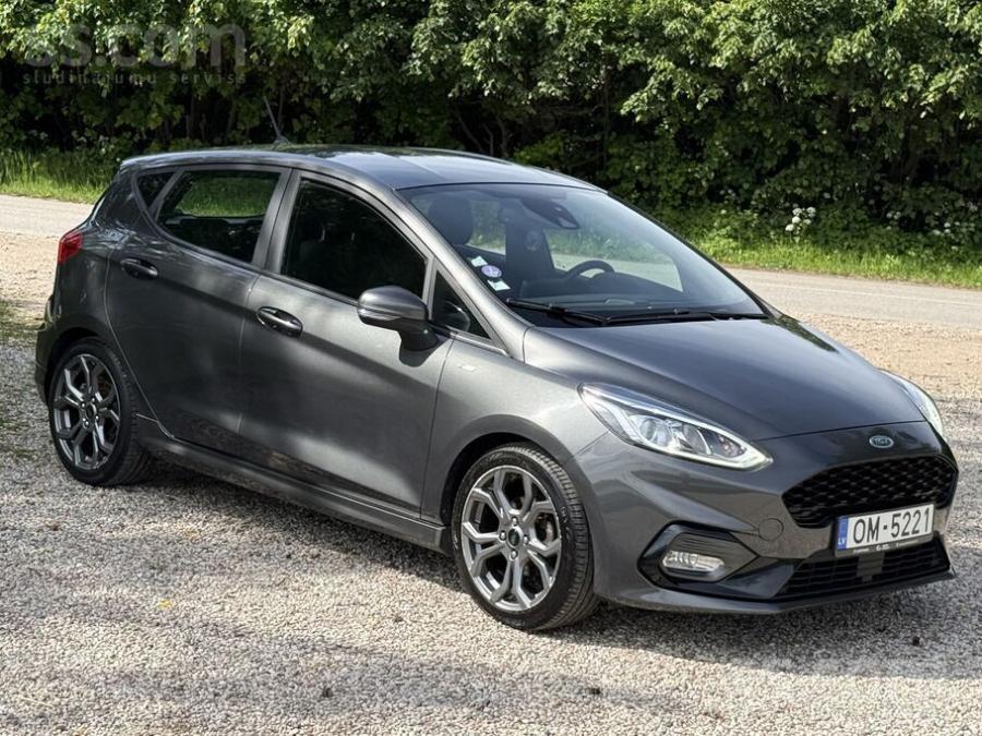 Grey Ford Fiesta 2018 in Jurmala, with an engine capacity of 1.00 L and mileage of 0 thousand km for 7350 €, photo 9 on AUTOMOTO.COM.LV