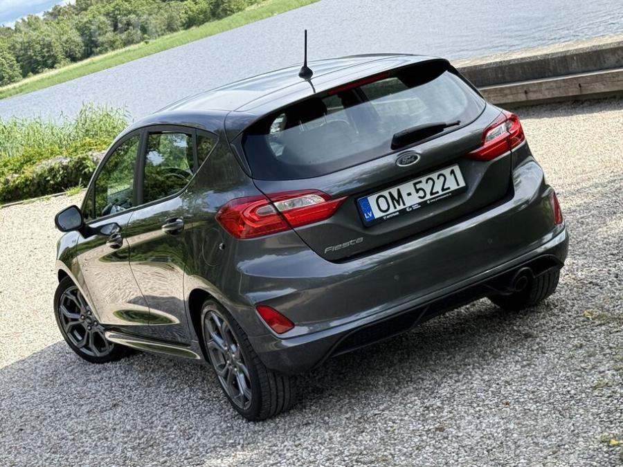 Grey Ford Fiesta 2018 in Jurmala, with an engine capacity of 1.00 L and mileage of 0 thousand km for 7350 €, photo 13 on AUTOMOTO.COM.LV