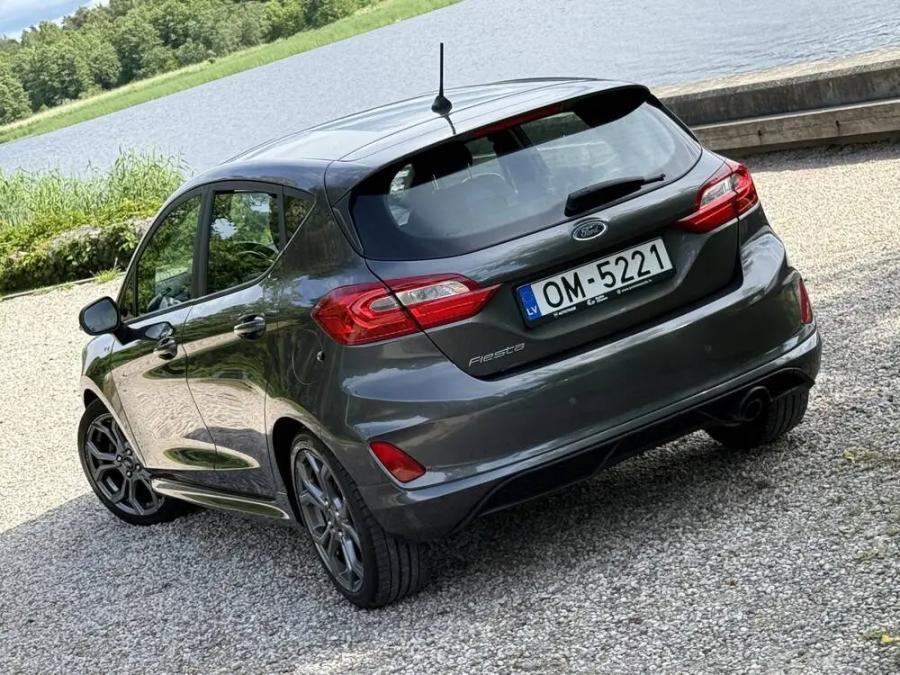 Pelēks Ford Fiesta 2018 Jūrmala, ar dzinēja tilpumu 1.00 L un nobraukumu 123 tūkst. km par 7950 €, foto 13 vietnē AUTOMOTO.COM.LV