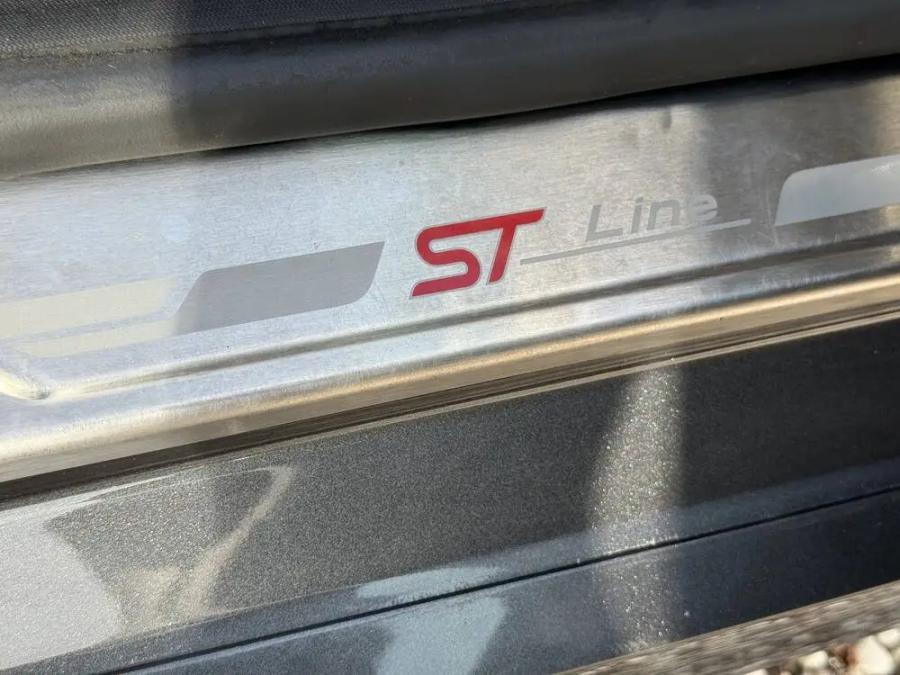 Pelēks Ford Fiesta 2018 Jūrmala, ar dzinēja tilpumu 1.00 L un nobraukumu 123 tūkst. km par 7950 €, foto 18 vietnē AUTOMOTO.COM.LV