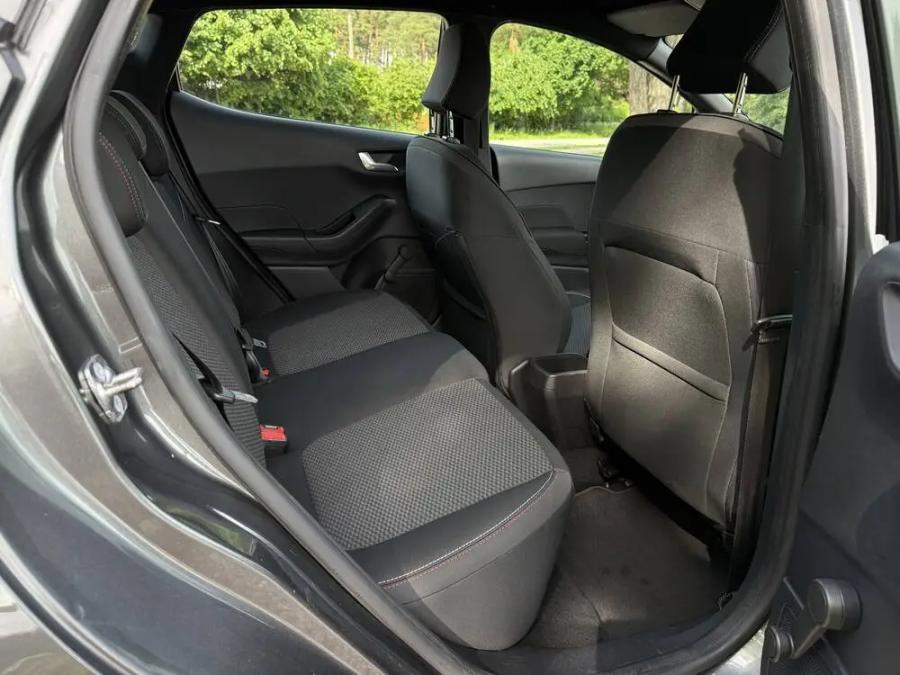 Pelēks Ford Fiesta 2018 Jūrmala, ar dzinēja tilpumu 1.00 L un nobraukumu 123 tūkst. km par 7950 €, foto 23 vietnē AUTOMOTO.COM.LV