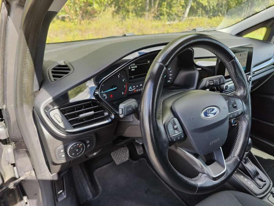 Grey Ford Fiesta 2018 in Kaunas, with an engine capacity of 1.00 L and mileage of 134 thousand km for 8800 €, photo 9 on AUTOMOTO.COM.LV