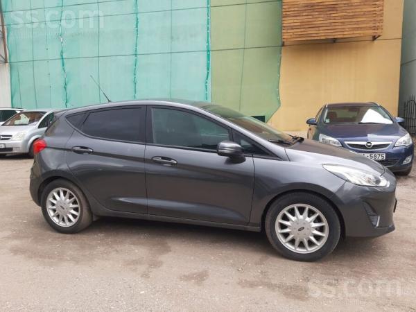 Grey Ford Fiesta 2019 in Daugavpils, with an engine capacity of 1.50 L and mileage of 0 thousand km for 7950 €, photo 4 on AUTOMOTO.COM.LV