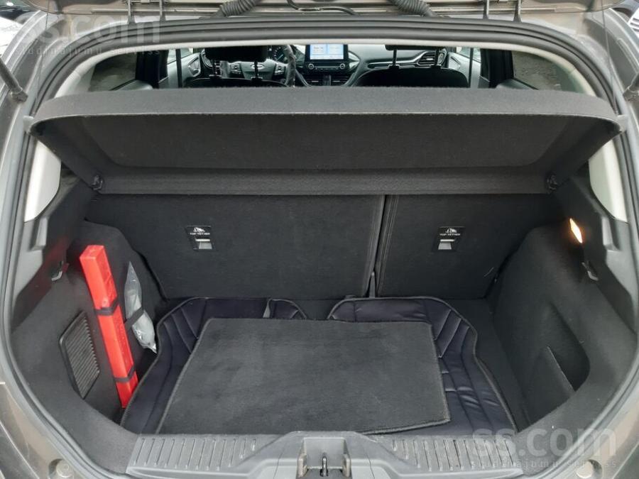 Grey Ford Fiesta 2019 in Daugavpils, with an engine capacity of 1.50 L and mileage of 0 thousand km for 7950 €, photo 19 on AUTOMOTO.COM.LV