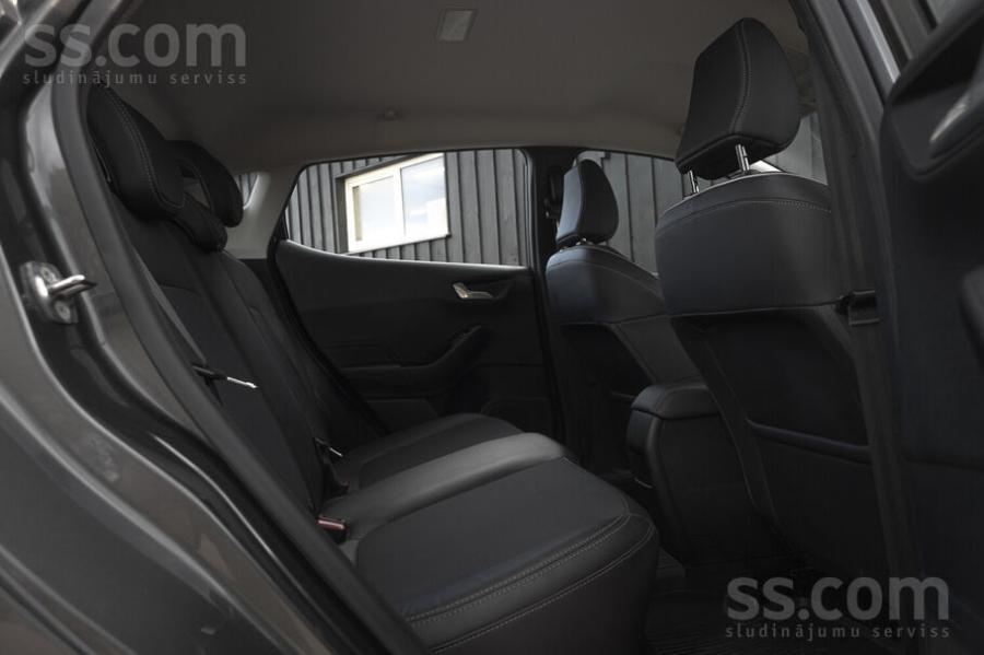 Pelēks Ford Fiesta 2020 Jelgava, ar dzinēja tilpumu 1.00 L un nobraukumu 120 tūkst. km par 10300 €, foto 9 vietnē AUTOMOTO.COM.LV