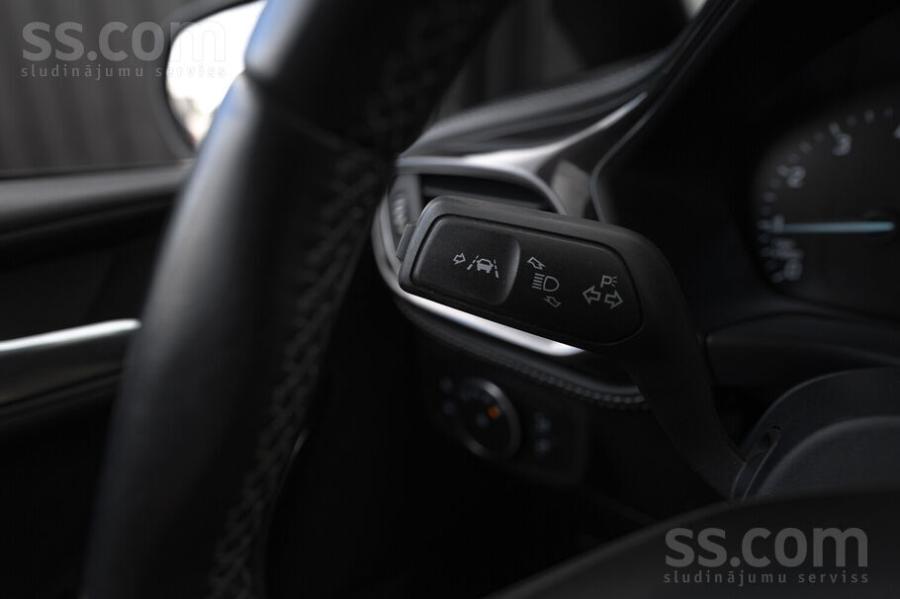Pelēks Ford Fiesta 2020 Jelgava, ar dzinēja tilpumu 1.00 L un nobraukumu 120 tūkst. km par 10300 €, foto 21 vietnē AUTOMOTO.COM.LV