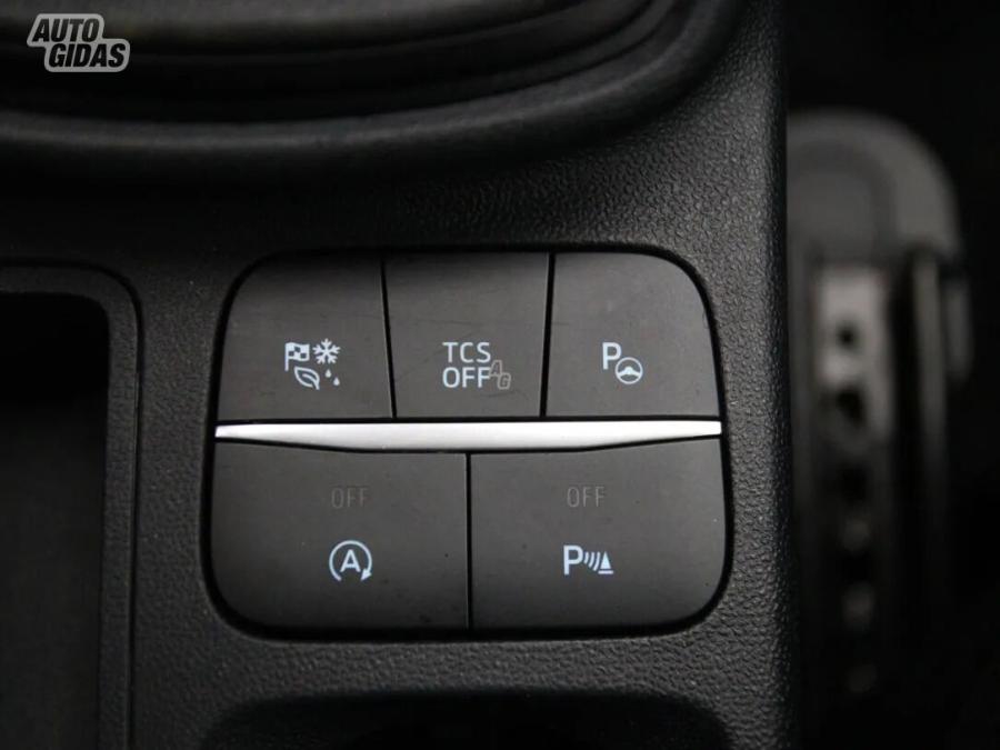 Grey Ford Fiesta 2021 in Vilnius, with an engine capacity of 1.00 L and mileage of 150 thousand km for 9299 €, photo 30 on AUTOMOTO.COM.LV