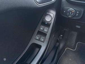 Pelēks Ford Fiesta 2022 Viļņa, ar dzinēja tilpumu 1.00 L un nobraukumu 49 tūkst. km par 13950 €, foto 25 vietnē AUTOMOTO.COM.LV