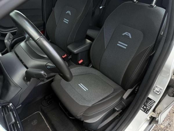 Grey Ford Fiesta 2022 in Vilnius, with an engine capacity of 1.00 L and mileage of 53 thousand km for 12950 €, photo 8 on AUTOMOTO.COM.LV