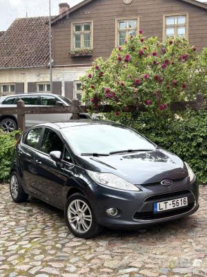 Grey Ford Fiesta 2011 in Kuldiga, with an engine capacity of 1.40 L and mileage of 0 thousand km for 2250 €, photo 1 on AUTOMOTO.COM.LV