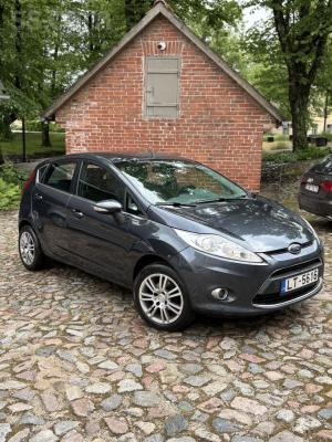 Grey Ford Fiesta 2011 in Kuldiga, with an engine capacity of 1.40 L and mileage of 0 thousand km for 2250 €, photo 7 on AUTOMOTO.COM.LV