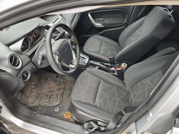 Grey Ford Fiesta 2012 in Panevezys, with an engine capacity of 1.60 L and mileage of 193 thousand km for 800 €, photo 5 on AUTOMOTO.COM.LV