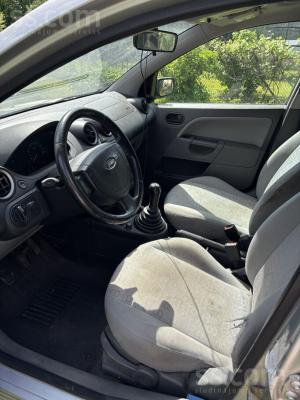 Ford Fiesta 2002 Ogre, ar dzinēja tilpumu 1.40 L un nobraukumu 422 tūkst. km par 950 €, foto 3 vietnē AUTOMOTO.COM.LV