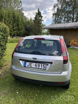 Ford Fiesta 2002 Ogre, ar dzinēja tilpumu 1.40 L un nobraukumu 422 tūkst. km par 950 €, foto 6 vietnē AUTOMOTO.COM.LV