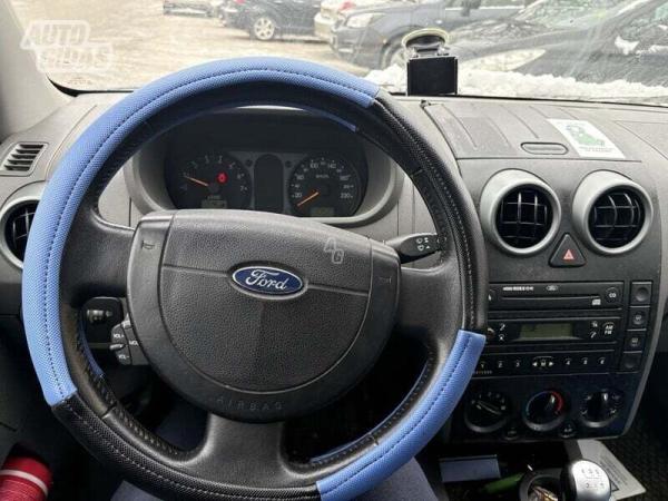 Ford Fiesta 2003 in Vilnius, with an engine capacity of 1.40 L and mileage of 135 thousand km for 450 €, photo 4 on AUTOMOTO.COM.LV