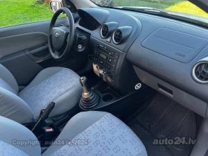 Ford Fiesta 2003 Tallina, ar dzinēja tilpumu 1.30 L un nobraukumu 143 tūkst. km par 1599 €, foto 9 vietnē AUTOMOTO.COM.LV