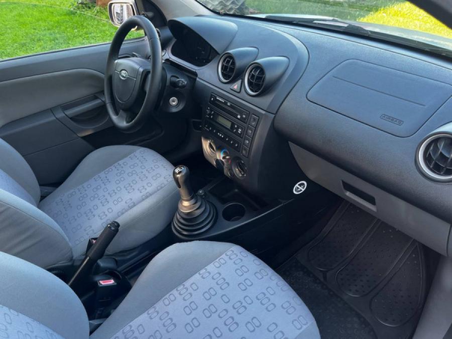 Ford Fiesta 2003 Narva, ar dzinēja tilpumu 1.30 L un nobraukumu 142 tūkst. km par 1599 €, foto 11 vietnē AUTOMOTO.COM.LV