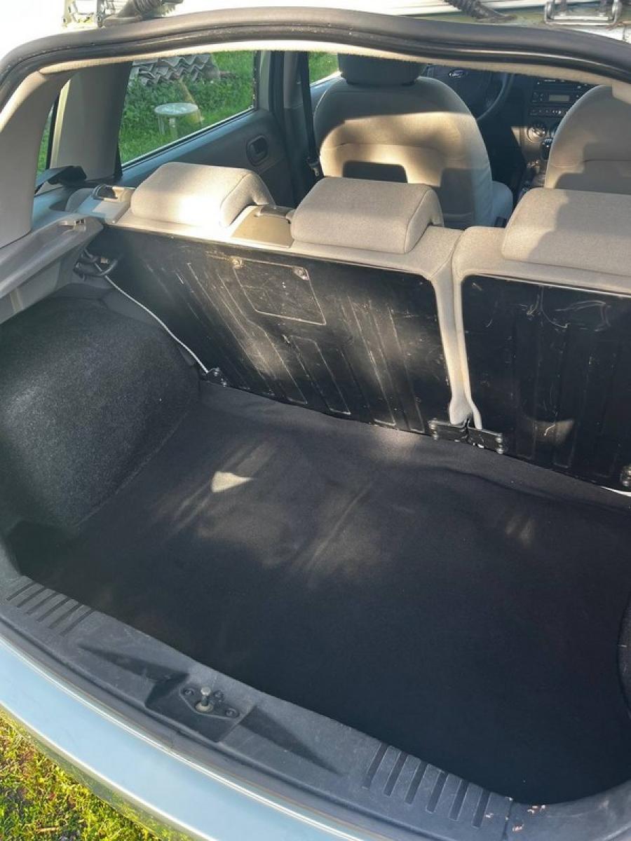 Ford Fiesta 2003 Narva, ar dzinēja tilpumu 1.30 L un nobraukumu 142 tūkst. km par 1599 €, foto 27 vietnē AUTOMOTO.COM.LV