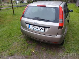 Ford Fiesta 2004 in Cesis, with an engine capacity of 1.40 L and mileage of 205 thousand km for 850 €, photo  on AUTOMOTO.COM.LV