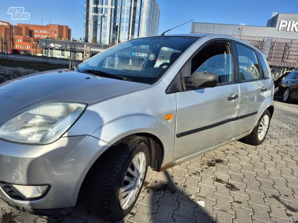 Ford Fiesta 2004 in Vilnius, with an engine capacity of 1.20 L and mileage of 195 thousand km for 650 €, photo 2 on AUTOMOTO.COM.LV
