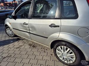Ford Fiesta 2004 Viļņa, ar dzinēja tilpumu 1.30 L un nobraukumu 195 tūkst. km par 620 €, foto 9 vietnē AUTOMOTO.COM.LV