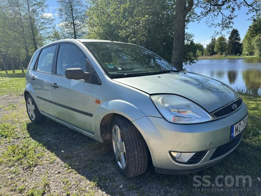 Ford Fiesta 2004 in Riga, with an engine capacity of 1.40 L and mileage of 227 thousand km for 1350 €, photo 5 on AUTOMOTO.COM.LV