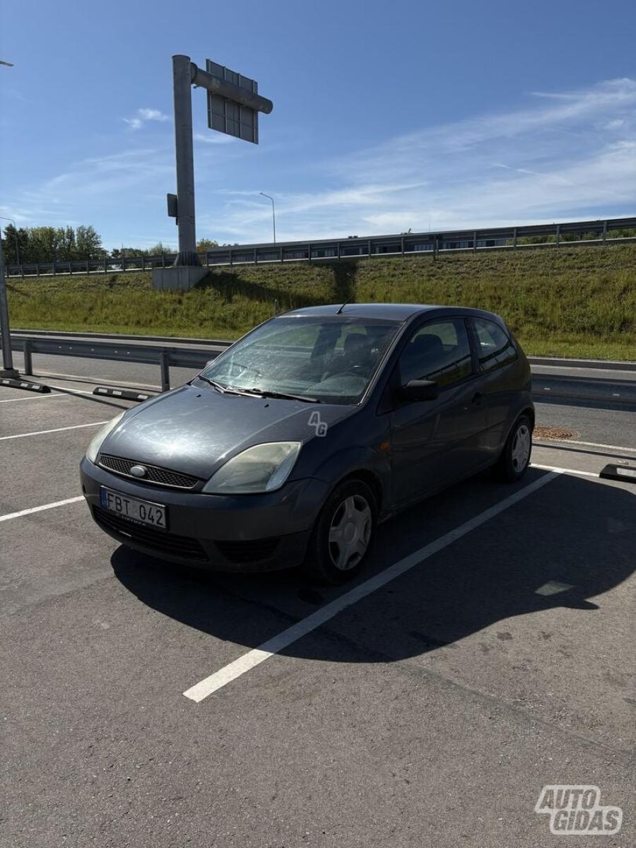 Ford Fiesta 2004 Kauņa, ar dzinēja tilpumu 1.40 L un nobraukumu 300 tūkst. km par 550 €, foto 1 vietnē AUTOMOTO.COM.LV