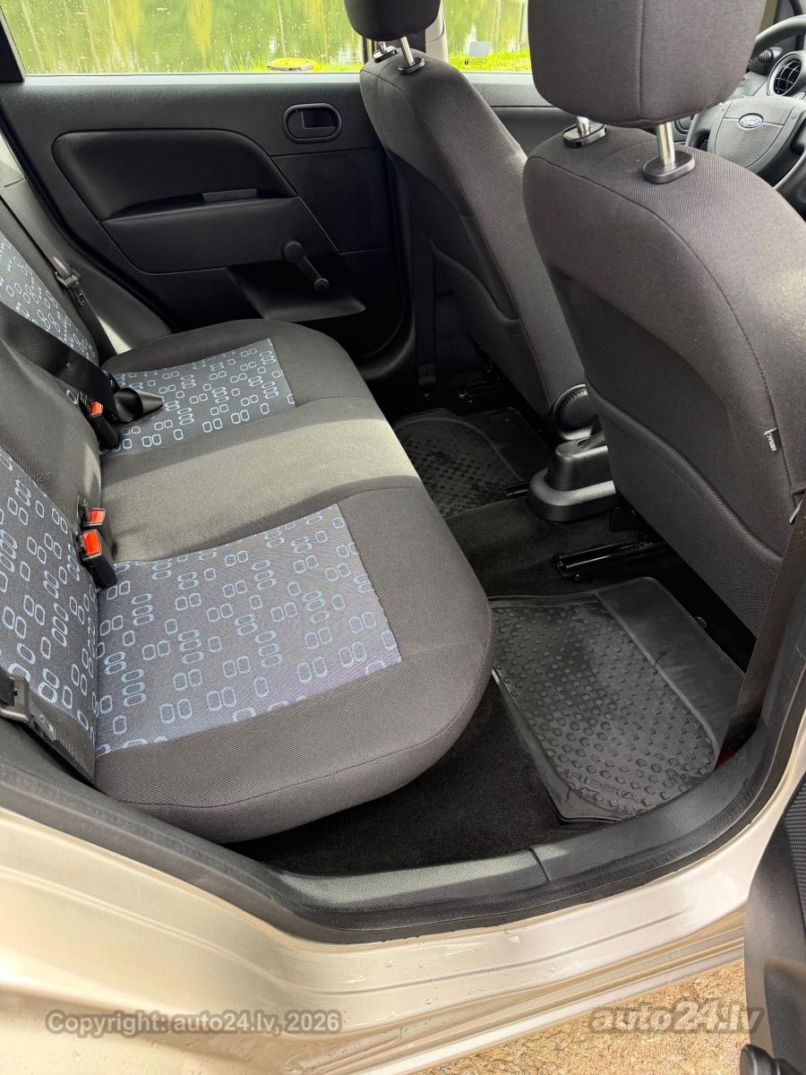 Ford Fiesta 2004 in Tallinn, with an engine capacity of 1.30 L and mileage of 39 thousand km for 5800 €, photo 15 on AUTOMOTO.COM.LV