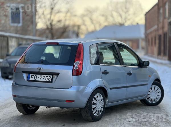 Ford Fiesta 2005 in Jelgava, with an engine capacity of 1.40 L and mileage of 278 thousand km for 950 €, photo 3 on AUTOMOTO.COM.LV