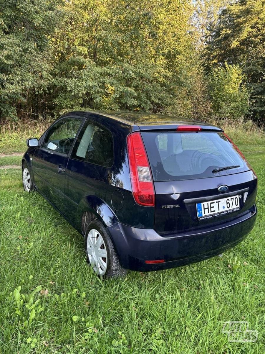 Ford Fiesta 2005 Kauņa, ar dzinēja tilpumu 1.30 L un nobraukumu 179 tūkst. km par 1400 €, foto 4 vietnē AUTOMOTO.COM.LV