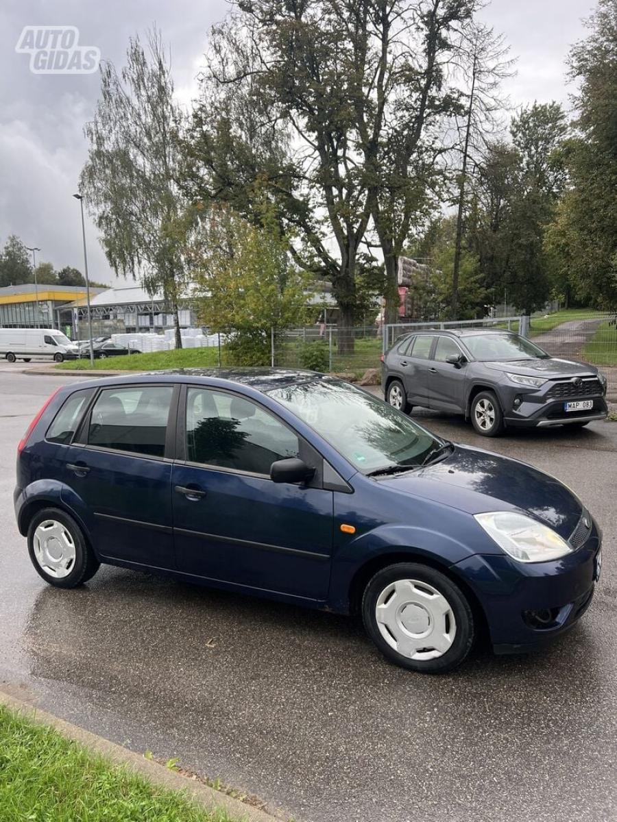 Ford Fiesta 2005 Viļņa, ar dzinēja tilpumu 1.40 L un nobraukumu 220 tūkst. km par 700 €, foto 7 vietnē AUTOMOTO.COM.LV