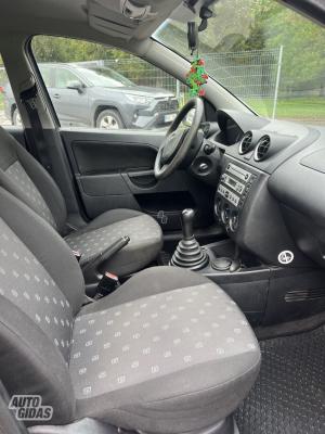 Ford Fiesta 2005 Viļņa, ar dzinēja tilpumu 1.40 L un nobraukumu 220 tūkst. km par 700 €, foto 9 vietnē AUTOMOTO.COM.LV