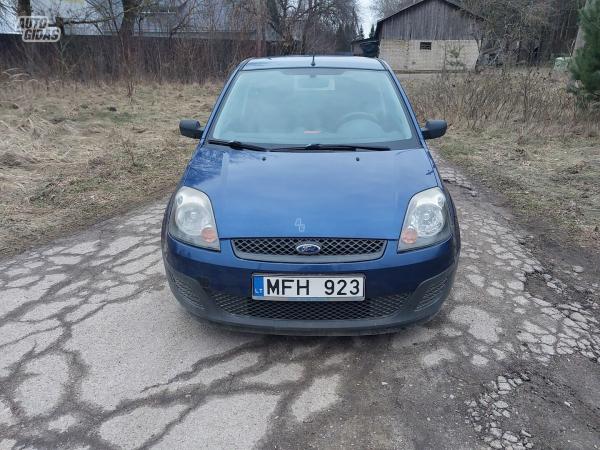 Ford Fiesta 2006 Viļņa, ar dzinēja tilpumu 1.30 L un nobraukumu 207 tūkst. km par 850 €, foto 1 vietnē AUTOMOTO.COM.LV