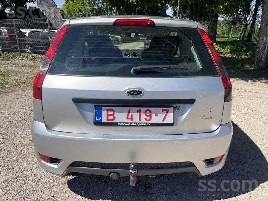 Ford Fiesta 2006 in Riga, with an engine capacity of 1.60 L and mileage of 233 thousand km for 2490 €, photo 5 on AUTOMOTO.COM.LV