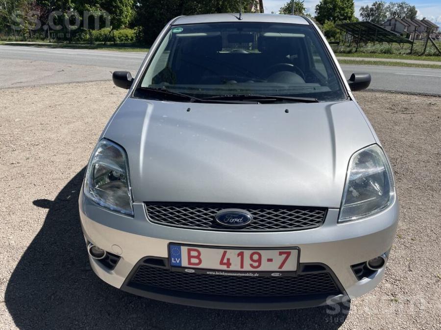 Ford Fiesta 2006 in Riga, with an engine capacity of 1.60 L and mileage of 233 thousand km for 2490 €, photo 9 on AUTOMOTO.COM.LV