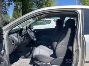 Ford Fiesta 2006 in Riga, with an engine capacity of 1.60 L and mileage of 233 thousand km for 2490 €, photo 12 on AUTOMOTO.COM.LV