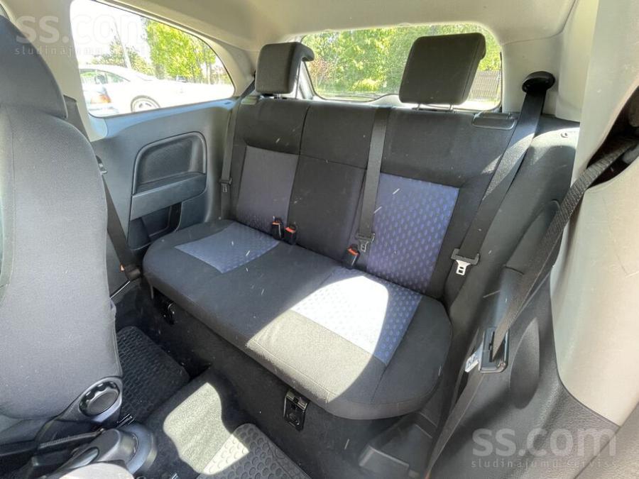 Ford Fiesta 2006 in Riga, with an engine capacity of 1.60 L and mileage of 233 thousand km for 2490 €, photo 14 on AUTOMOTO.COM.LV
