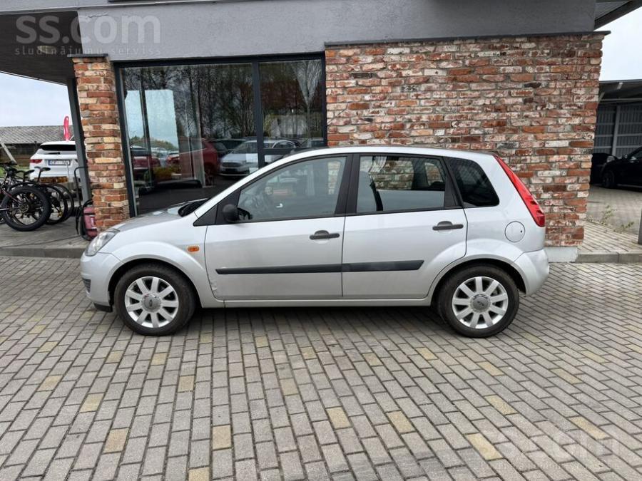 Ford Fiesta 2006 in Talsi, with an engine capacity of 1.40 L and mileage of 178 thousand km for 1550 €, photo 7 on AUTOMOTO.COM.LV