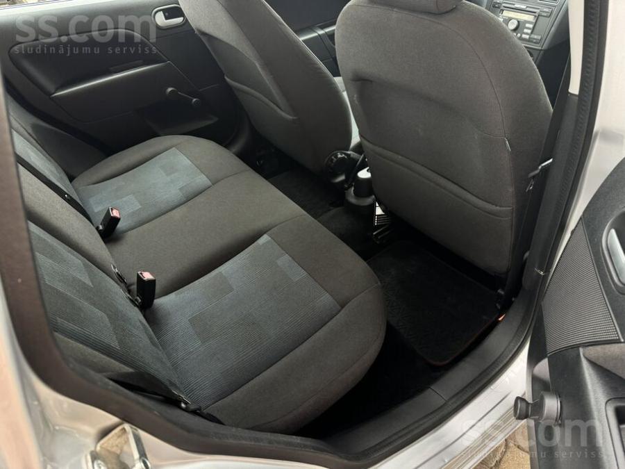 Ford Fiesta 2006 in Talsi, with an engine capacity of 1.40 L and mileage of 178 thousand km for 1550 €, photo 14 on AUTOMOTO.COM.LV