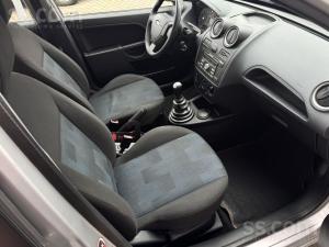 Ford Fiesta 2006 in Talsi, with an engine capacity of 1.40 L and mileage of 178 thousand km for 1550 €, photo 15 on AUTOMOTO.COM.LV