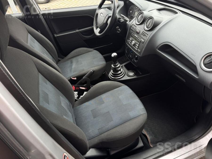 Ford Fiesta 2006 in Talsi, with an engine capacity of 1.40 L and mileage of 178 thousand km for 1550 €, photo 15 on AUTOMOTO.COM.LV