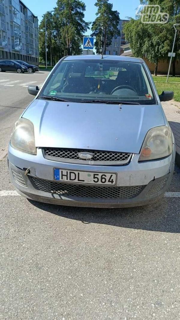 Ford Fiesta 2006 Jonava, ar dzinēja tilpumu 1.90 L un nobraukumu 268 tūkst. km par 250 €, foto 4 vietnē AUTOMOTO.COM.LV